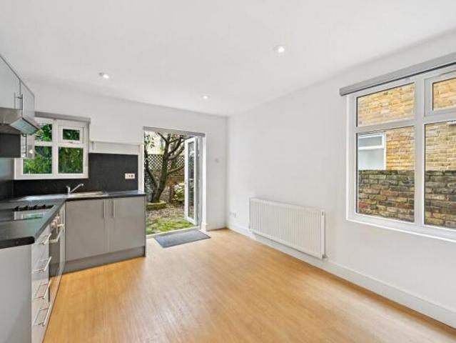 4 bedroom terraced house for sale in Fabian Road, Fulham, London, SW6