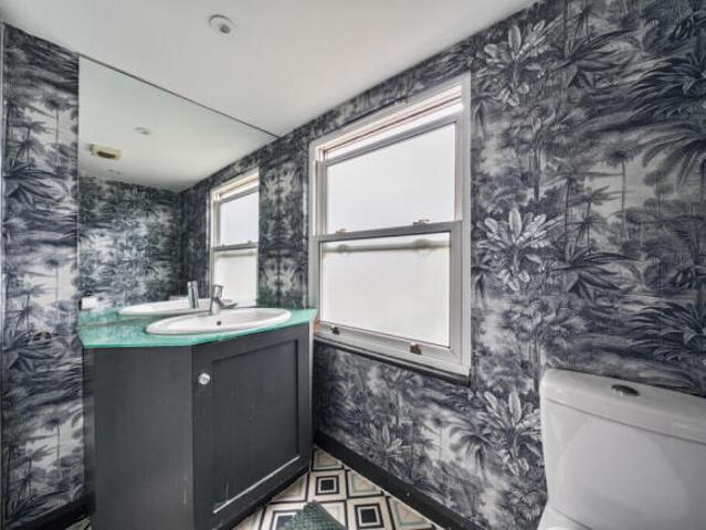4 bedroom terraced house for sale in Fallsbrook Road, Tooting, London, SW16
