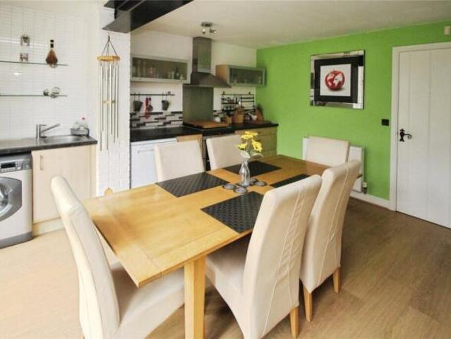 4 bedroom terraced house for sale in Farnley Road, Balby, Doncaster, South Yorkshire, DN4
