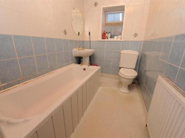 4 bedroom terraced house for sale in Fernbank Road, Undercliffe BD3