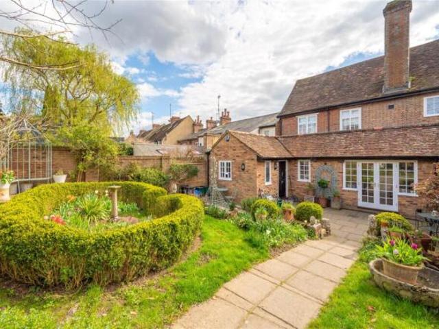 4 bedroom terraced house for sale in Fishpool Street, St. Albans, Hertfordshire, AL3