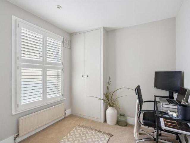 4 bedroom terraced house for sale in Frere Street, London SW11