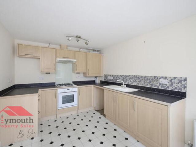 4 bedroom terraced house for sale in Frobisher Approach, Plymouth, PL5 3UZ, PL5