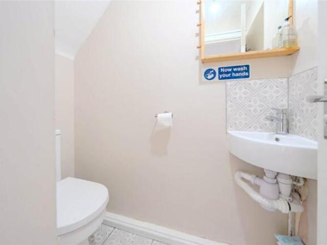 4 bedroom terraced house for sale in King Lane, Leeds, West Yorkshire, LS17