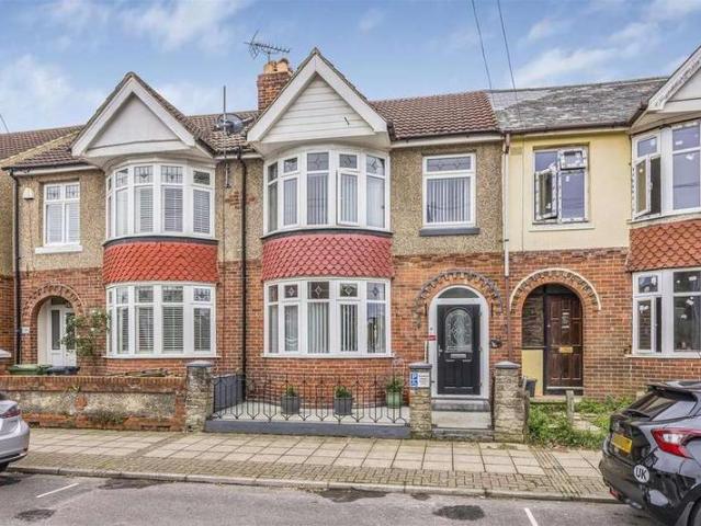 4 bedroom terraced house for sale in Hayling Avenue, Portsmout.