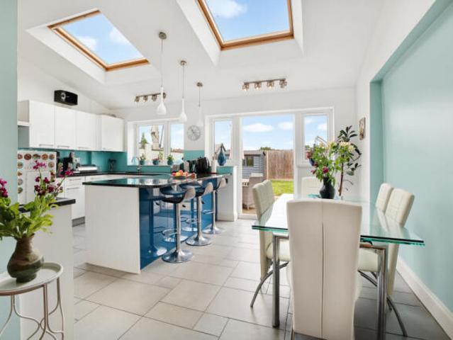 4 bedroom terraced house for sale in Haslemere Avenue, Ealing, Northfields, London, W13