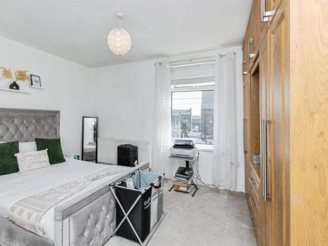 4 bedroom terraced house for sale in Hastings Place, BRADFORD, BD5