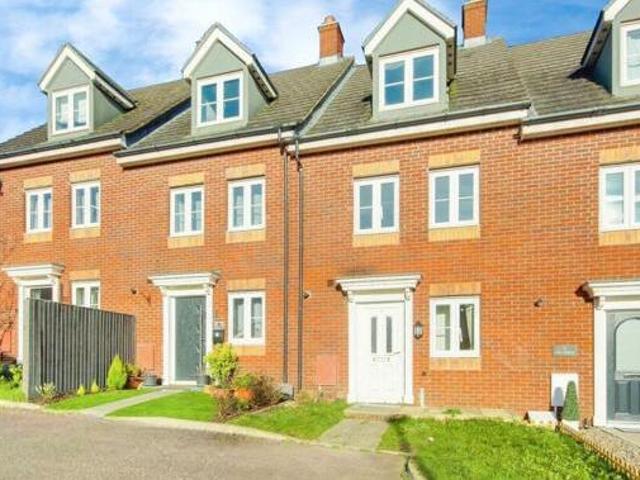 4 Bedroom Terraced House For Sale In Hempsted, Gloucester