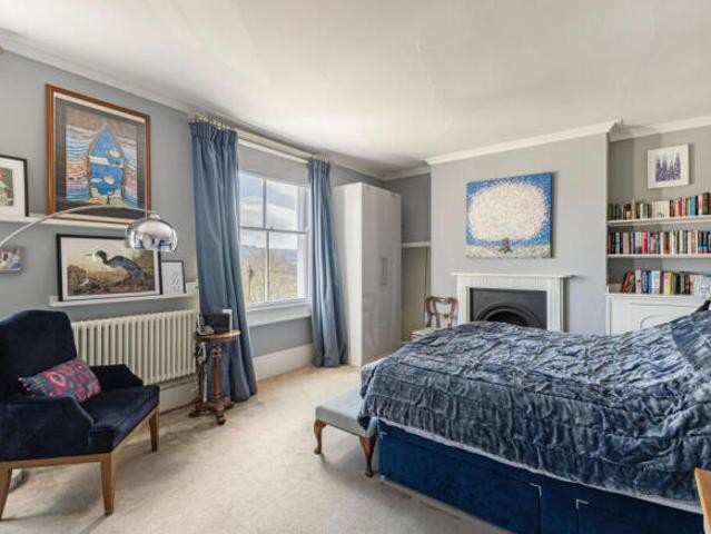 4 bedroom terraced house for sale in Highbury Place, Bath, BA1