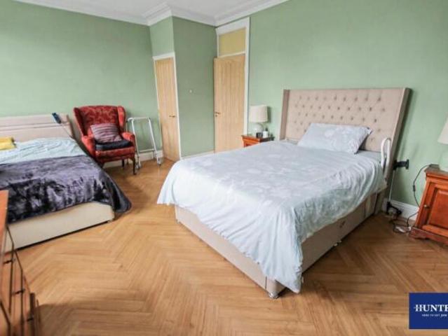 4 bedroom terraced house for sale in Highgate, Heaton, Bradford, BD9 5PU, BD9