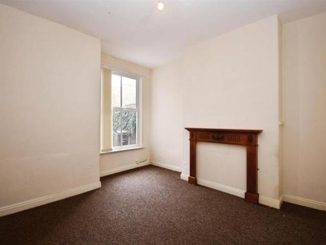 4 bedroom terraced house for sale in Hinderwell Street, Hull, HU5