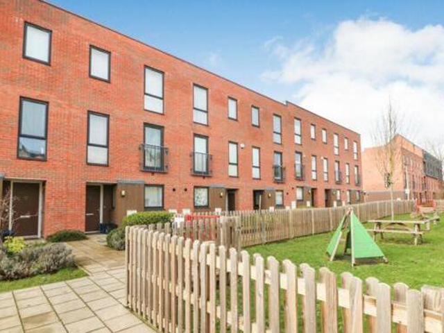 4 Bedroom Terraced House For Sale In Ilford