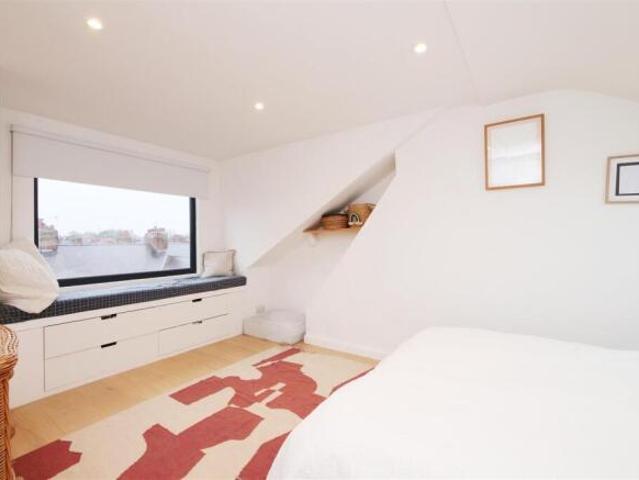 4 bedroom terraced house for sale in Jamieson Terrace, South Bank, YO23