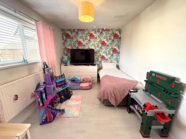 4 bedroom terraced house for sale in Jarrett Road, Northwood, L33