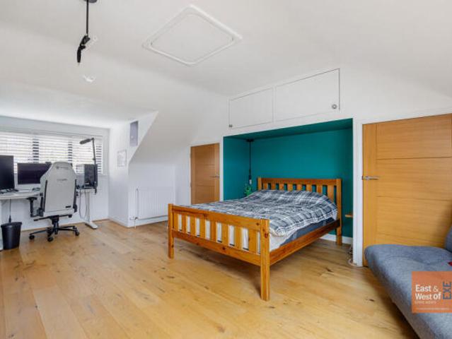 4 bedroom terraced house for sale in Old Mill Close, Exeter, EX2
