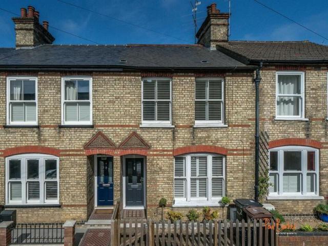 4 bedroom terraced house for sale in Lower Paxton Road, St. Al.