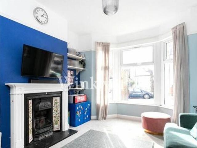 4 Bedroom Terraced House For Sale In London