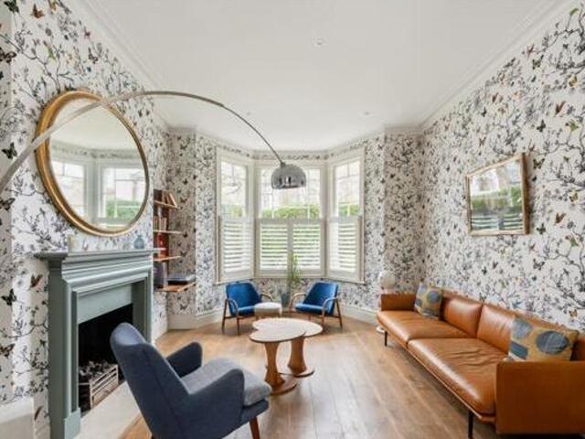 4 Bedroom Terraced House For Sale In London