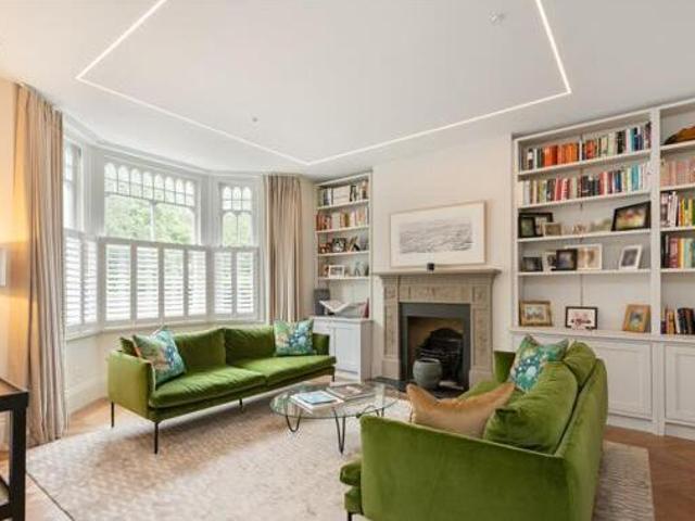 4 Bedroom Terraced House For Sale In London