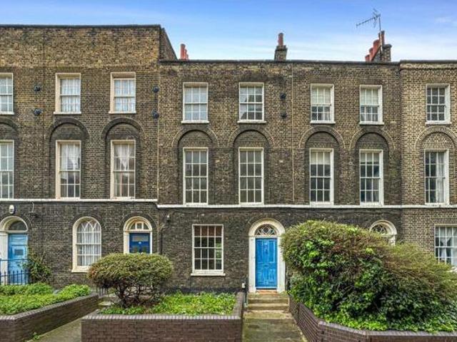 4 Bedroom Terraced House For Sale In London