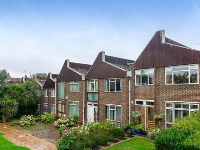 4 Bedroom Terraced House For Sale In London