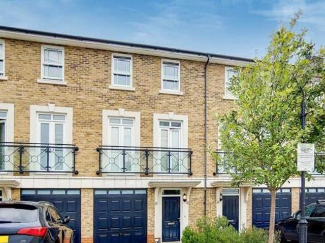 4 Bedroom Terraced House For Sale In London