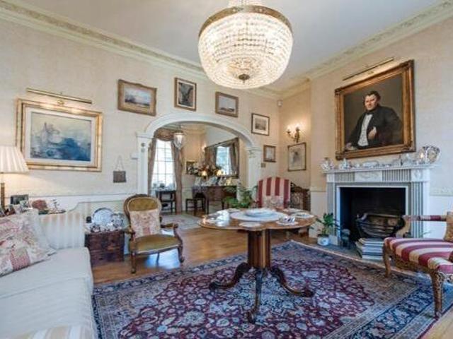 4 Bedroom Terraced House For Sale In London