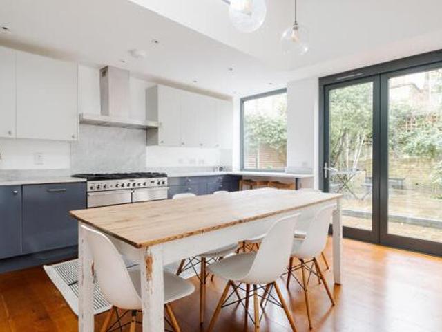 4 Bedroom Terraced House For Sale In London