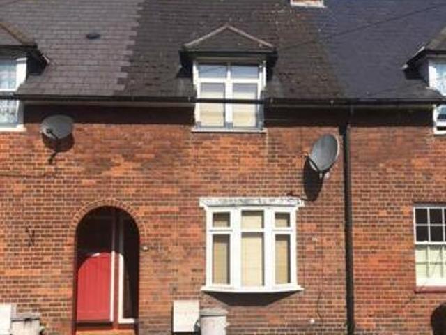 4 Bedroom Terraced House For Sale In London