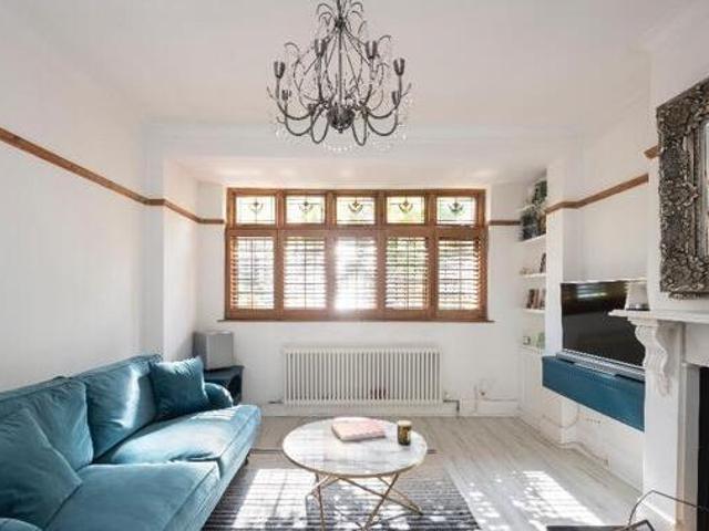4 Bedroom Terraced House For Sale In London