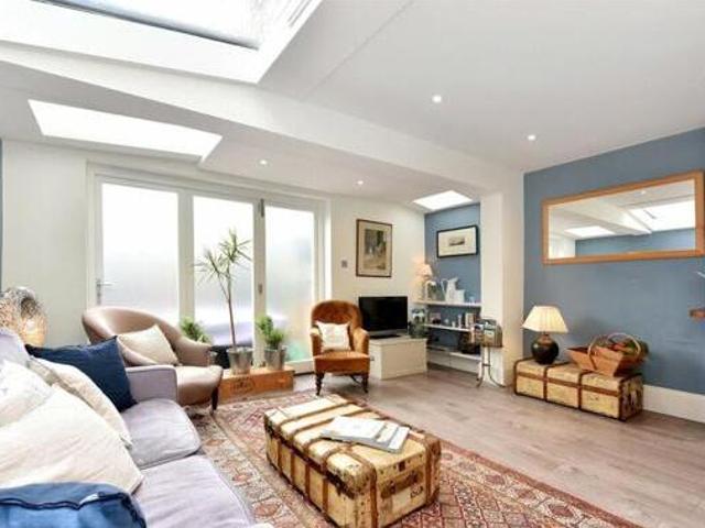 4 Bedroom Terraced House For Sale In London