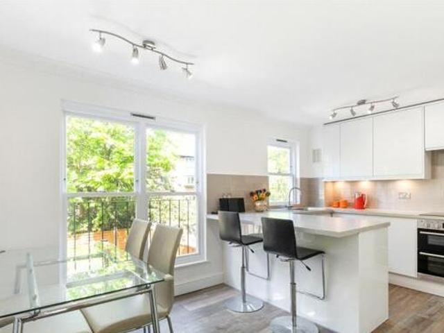 4 Bedroom Terraced House For Sale In London
