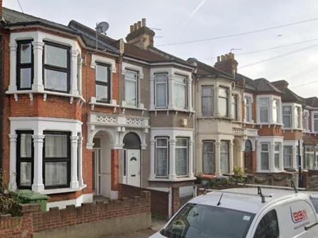 4 Bedroom Terraced House For Sale In London