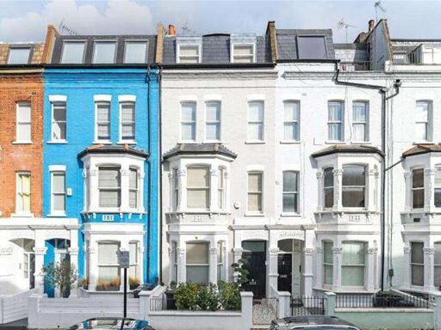 4 Bedroom Terraced House For Sale In London
