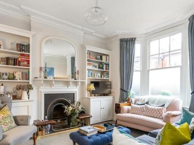 4 Bedroom Terraced House For Sale In London