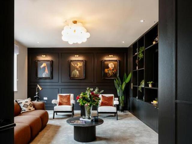 4 Bedroom Terraced House For Sale In London