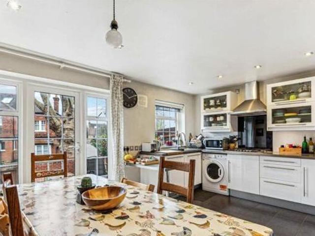 4 Bedroom Terraced House For Sale In London