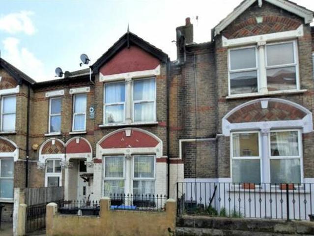 4 Bedroom Terraced House For Sale In London