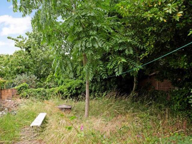 4 Bedroom Terraced House For Sale In London
