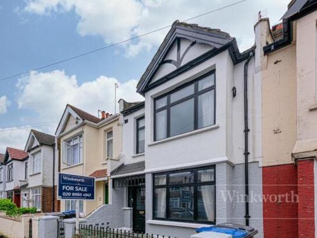 4 Bedroom Terraced House For Sale In London