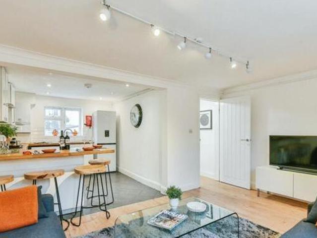 4 Bedroom Terraced House For Sale In London