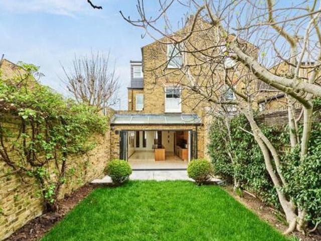4 Bedroom Terraced House For Sale In London