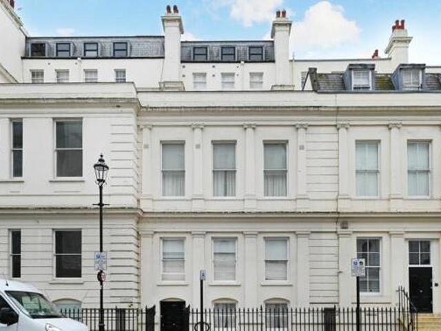 4 Bedroom Terraced House For Sale In London
