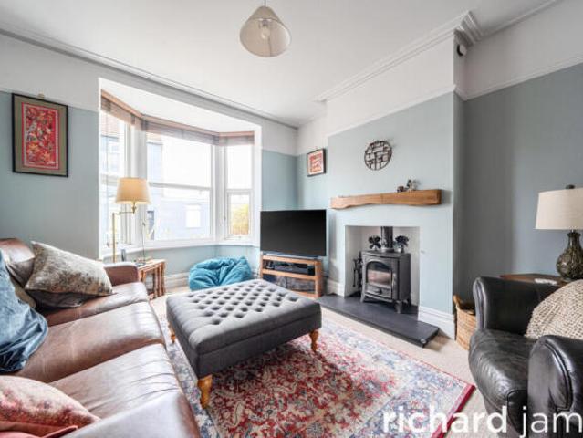 4 bedroom terraced house for sale in Lansdown Road, Old Town, Swindon, SN1
