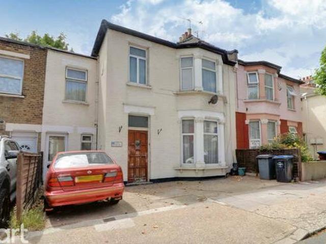 4 bedroom terraced house for sale in Lansdowne Grove London NW10