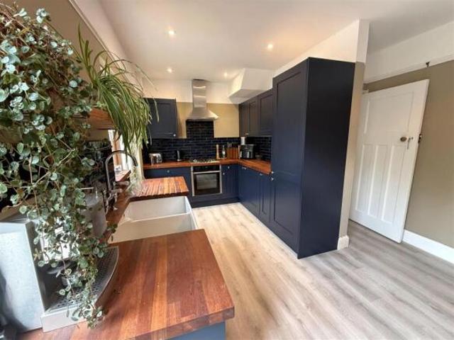 4 bedroom terraced house for sale in Lucas Avenue, Exeter, EX4