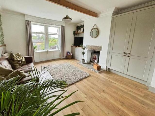 4 bedroom terraced house for sale in Moorwell Place, Bradford, BD2 2EX, BD2