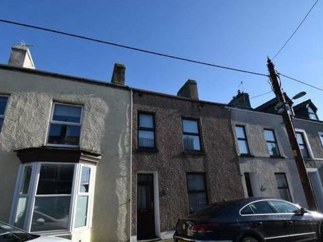 4 bedroom terraced house for sale in Madoc Street Porthmadog LL49