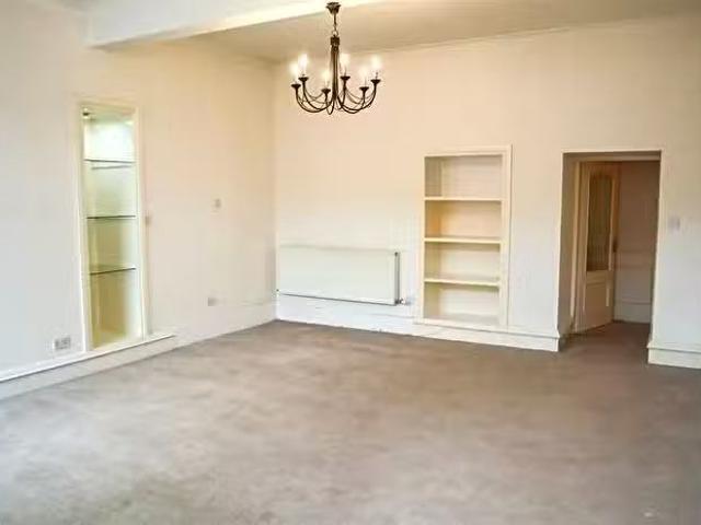 4 Bedroom Terraced House For Sale In Main Street, Carnwath, La.
