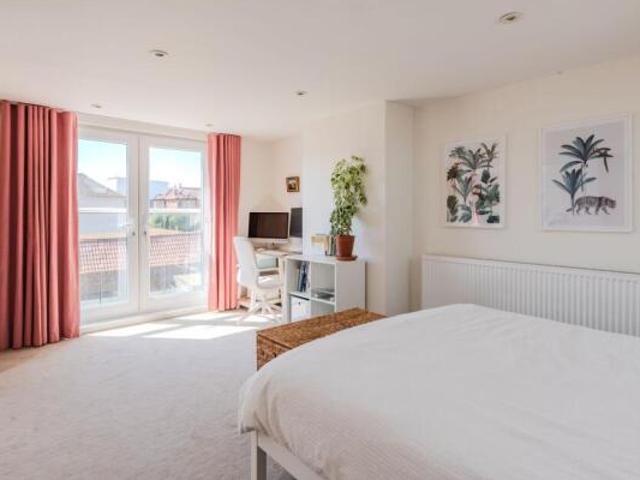 4 bedroom terraced house for sale in Manor Road, Bishopston, BS7
